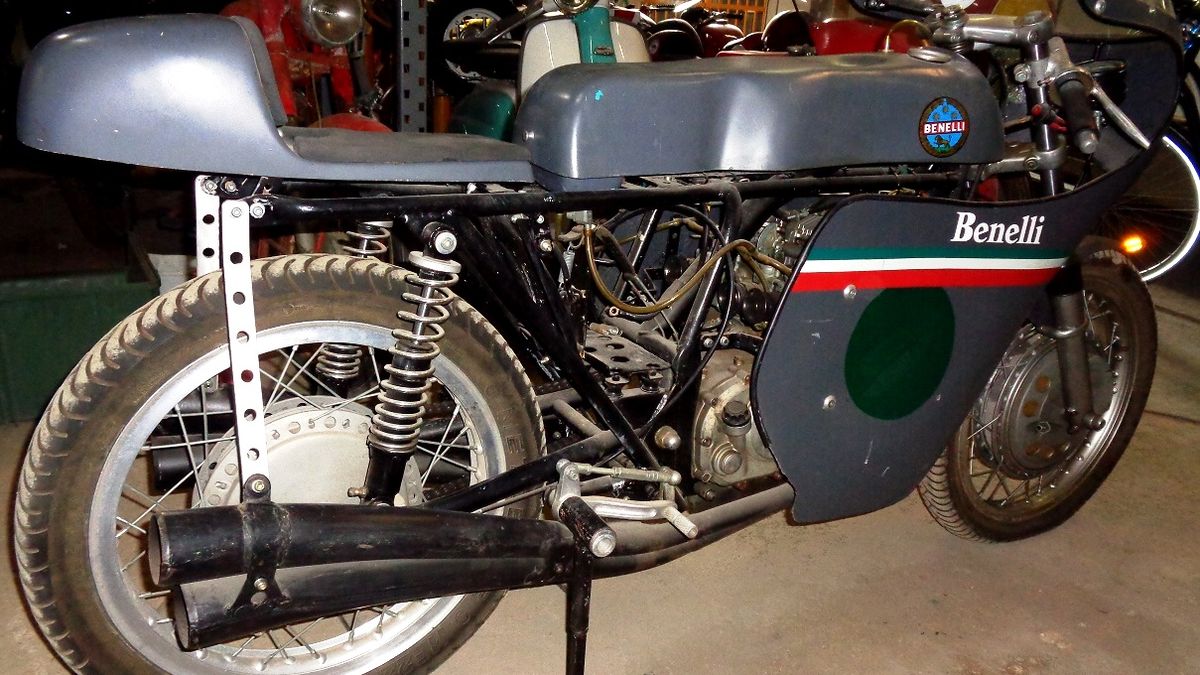 1978 Benelli 250 4c Racing Grey Manual, 5 Speed Right Hand Drive In