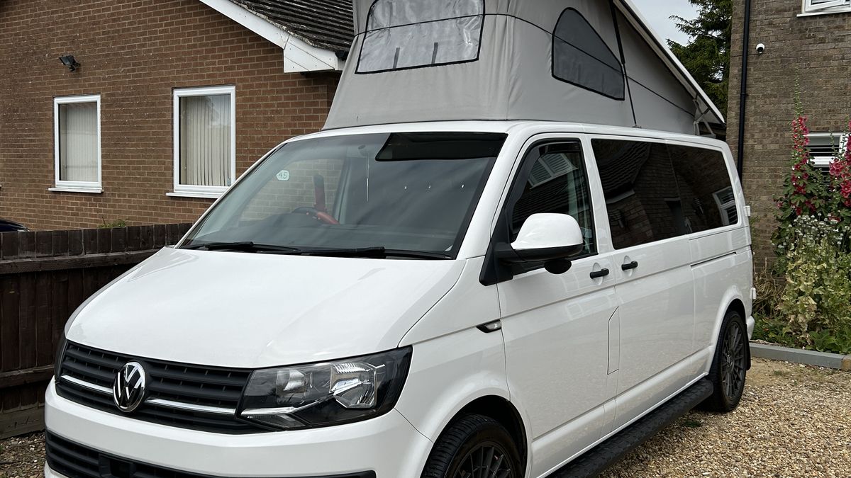 2018 Volkswagen Transporter White Manual 5 Speed Right Hand Drive In